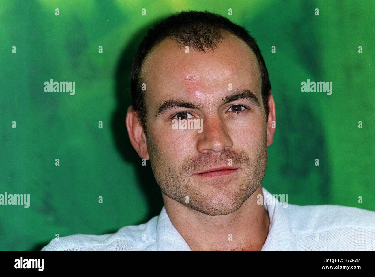 JOE DUTTINE "THE NAVIGATORS" PHOTOCALL VENICE FILM FESTIVAL 2001 ITALY ...