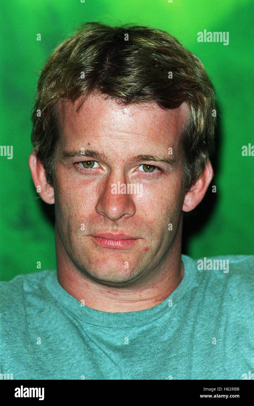 THOMAS JANE "EDEN" PHOTOCALL VENICE FILM FESTIVAL 2001 ITALY 04 ...
