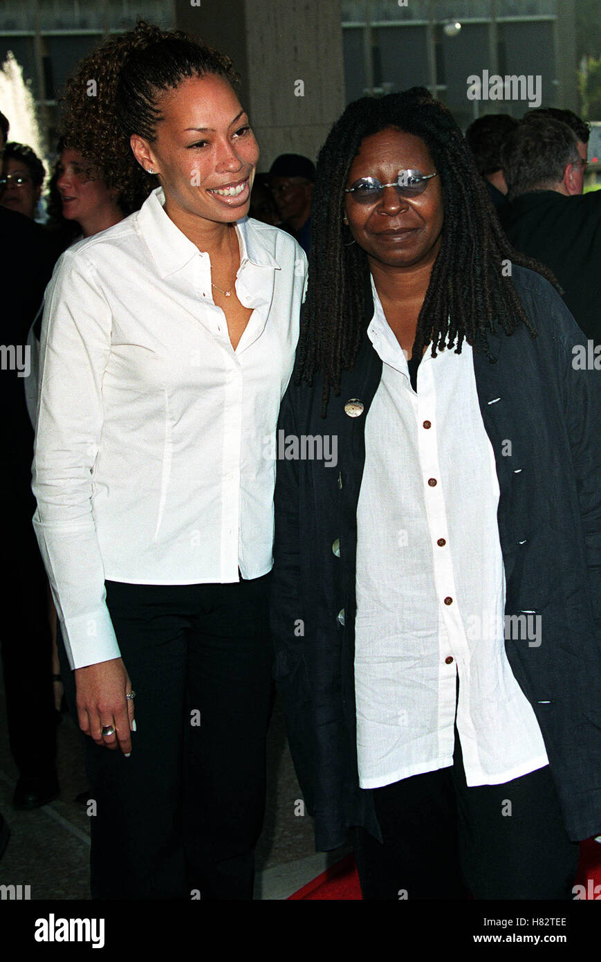 WHOOPI GOLDBERG & ALEXANDRA "RAT RACE" FILM PREMIERE HOLLYWOOD LOS ...