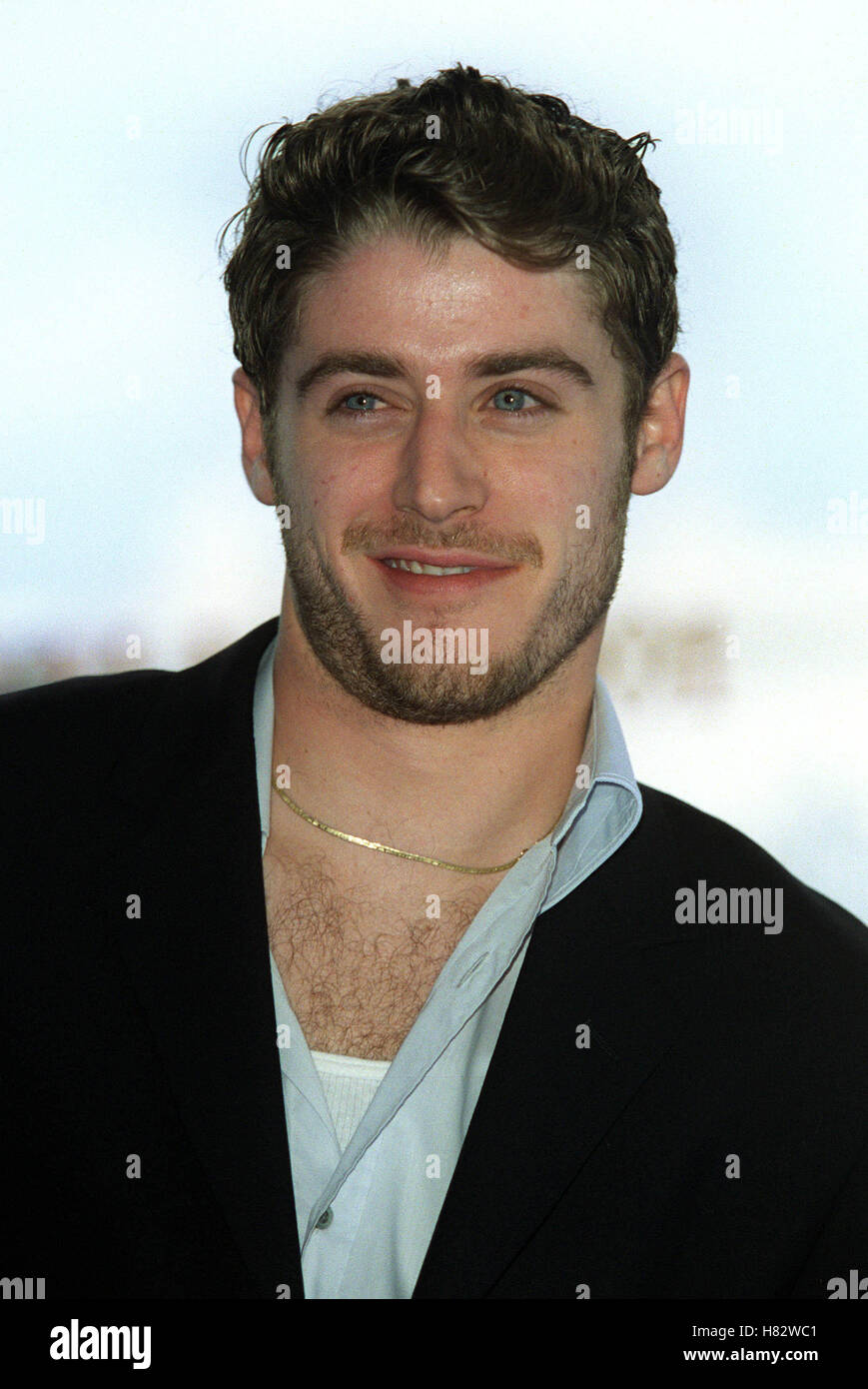 JON ABRAHAMS DEAUVILLE FILM FESTIVAL 2001 DEAUVILLE FRANCE 07 September 2001 Stock Photo - Alamy