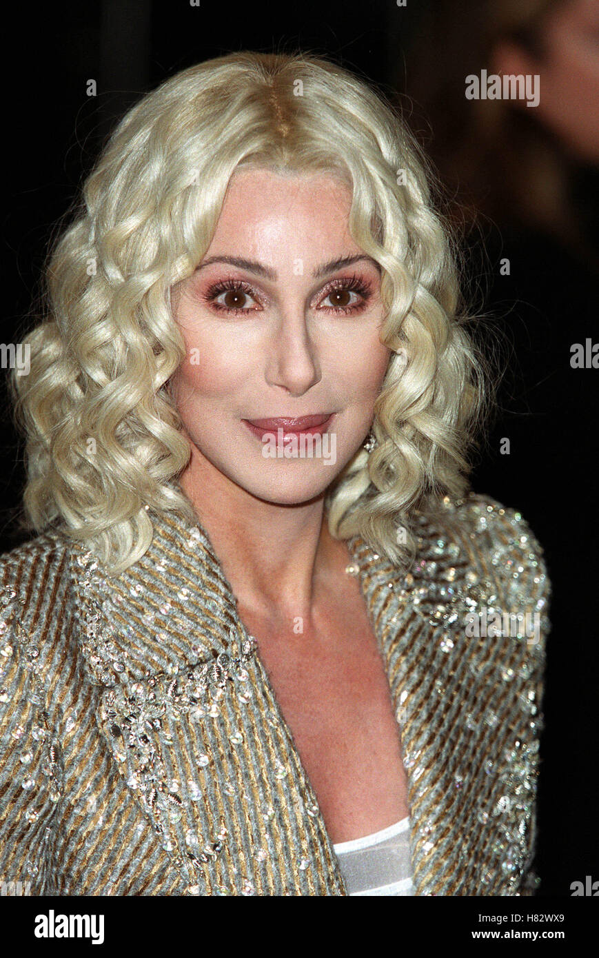 CHER WORLD PREMIER "HARRY POTTER" LEICESTER SQ LONDON ENGLAND 04 ...