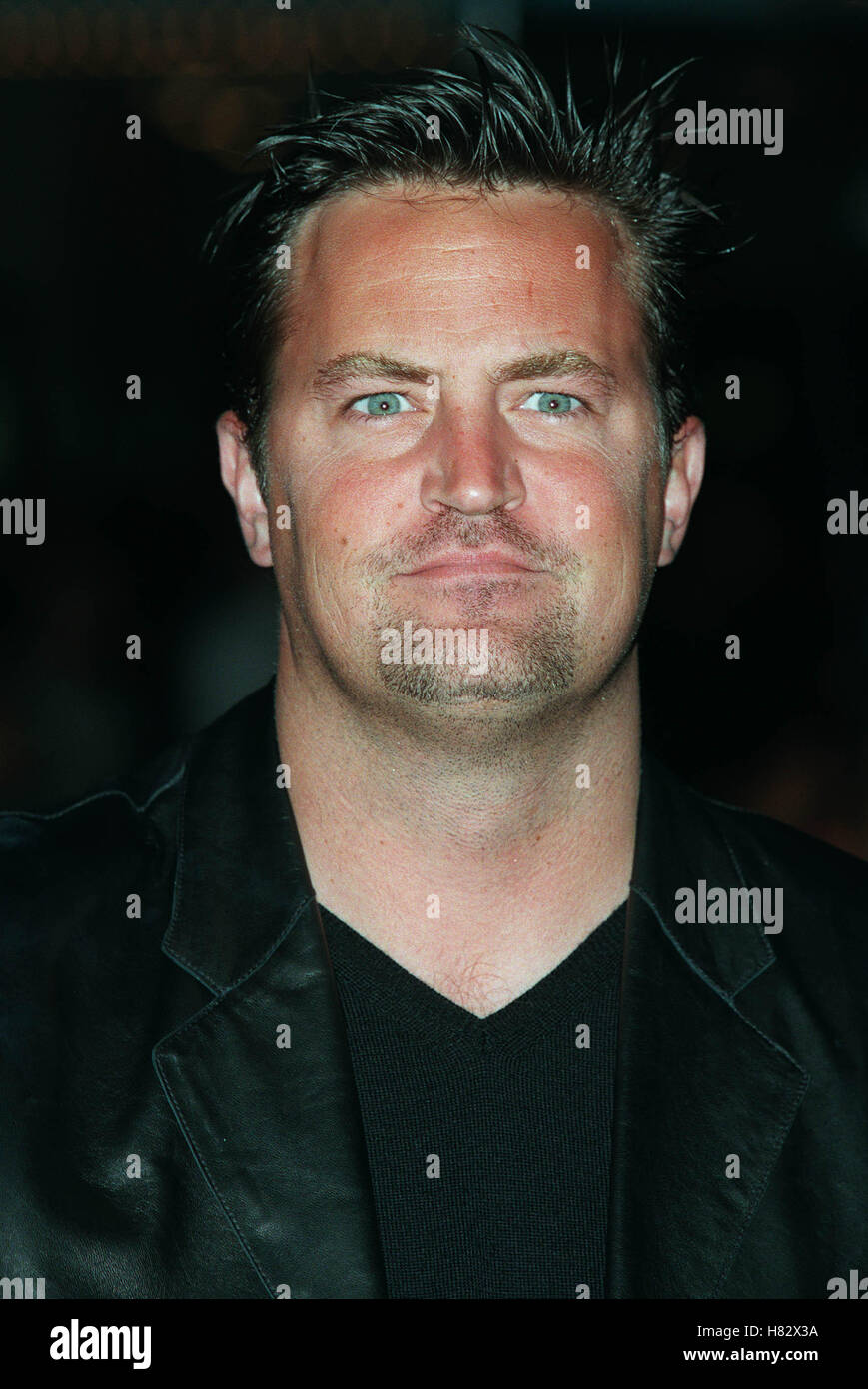 MATTHEW PERRY "BANDITS" FILM PREMIER LA HOLLYWOOD LA USA 04 October ...
