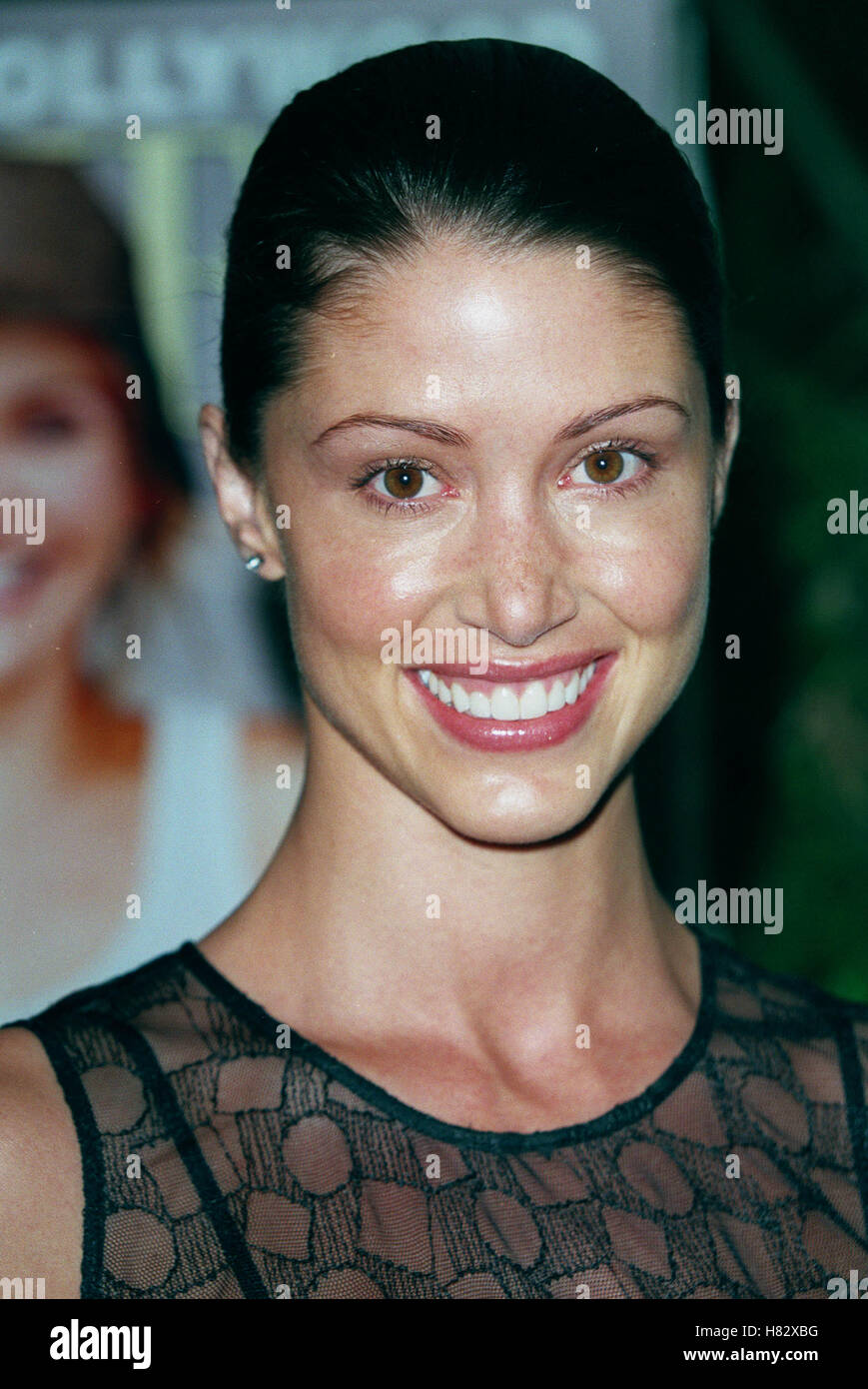 SHANNON ELIZABETH "WOMEN IN HOLLYWOOD" LUNCH LA LA USA 22 October 2001 ...