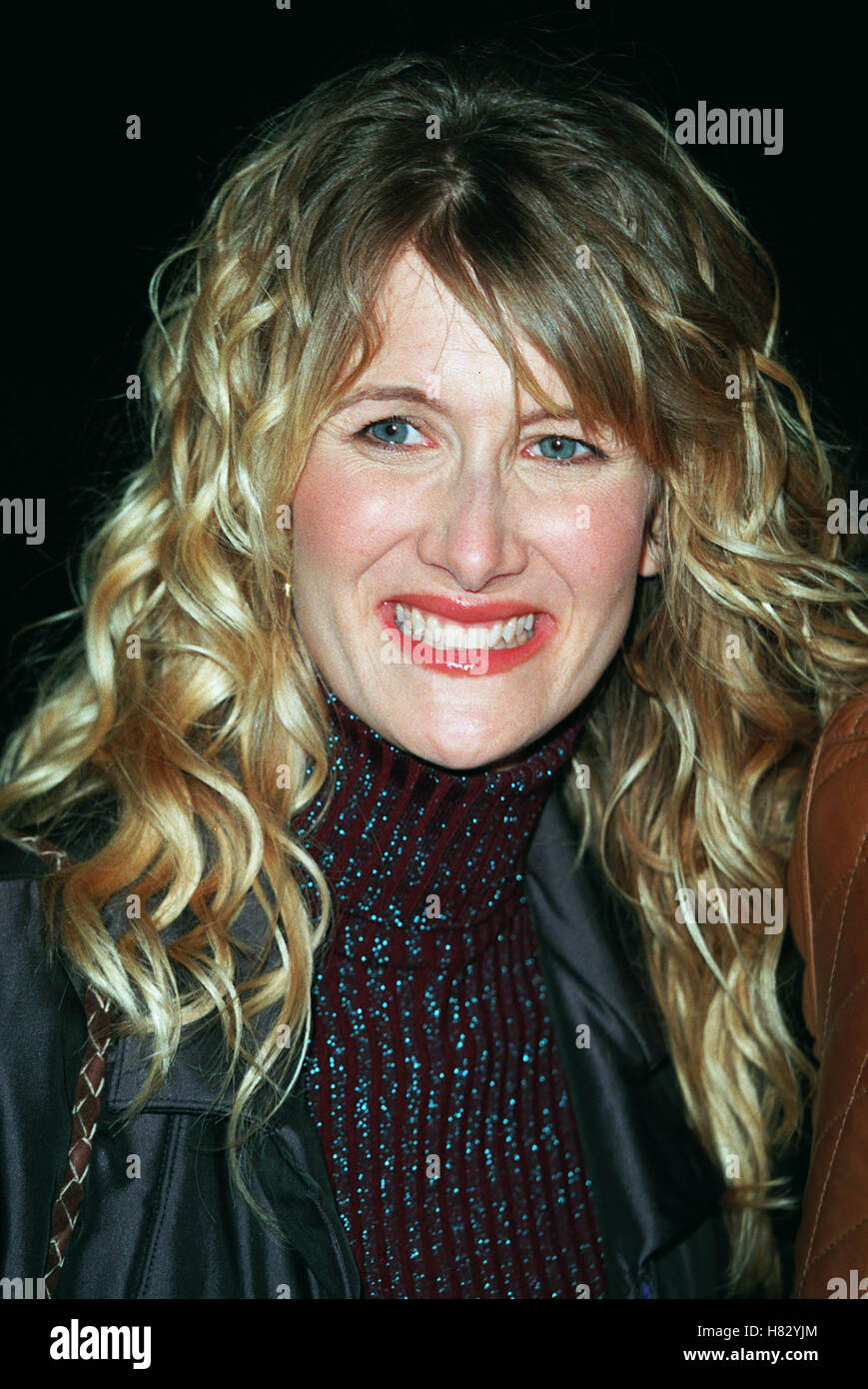 Laura Dern's Instagram, Twitter & Facebook on IDCrawl