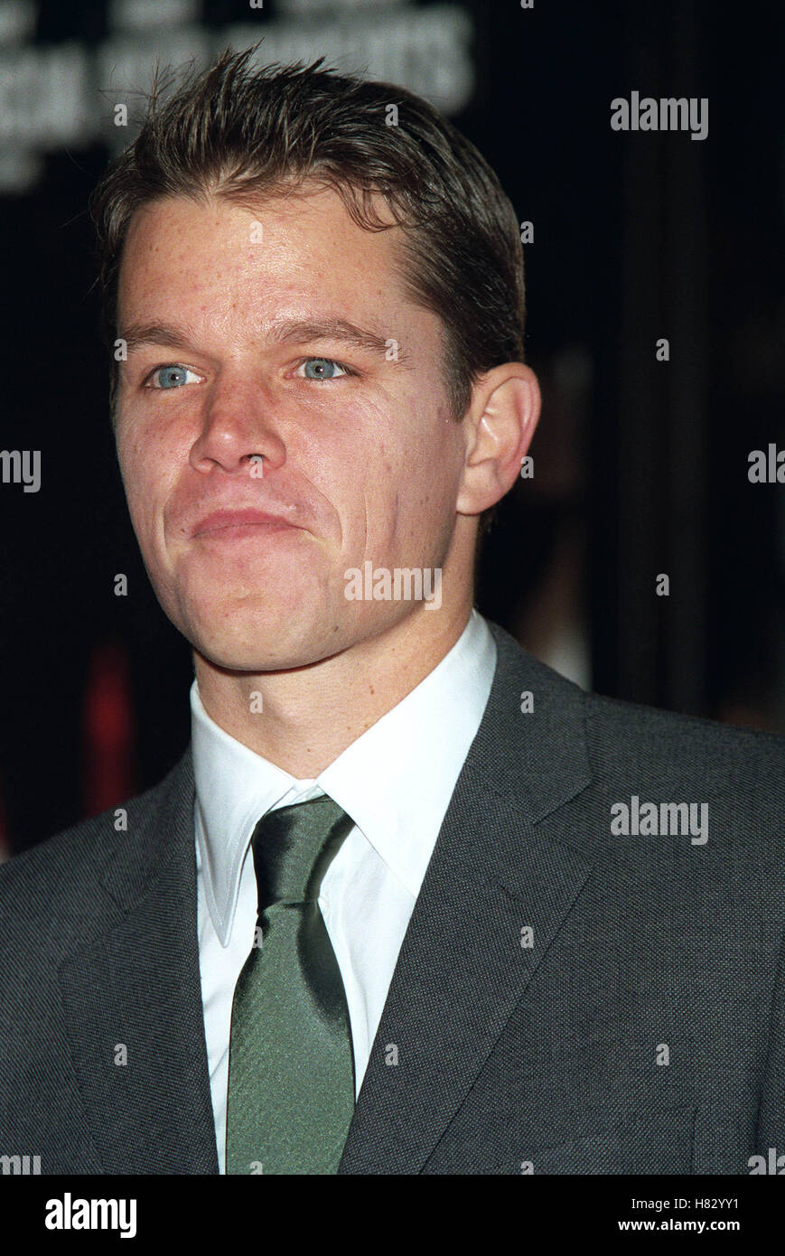 MATT DAMON OCEAN'S ELEVEN WORLD PREMIERE WESTWOOD LOS ANGELES USA 05 ...