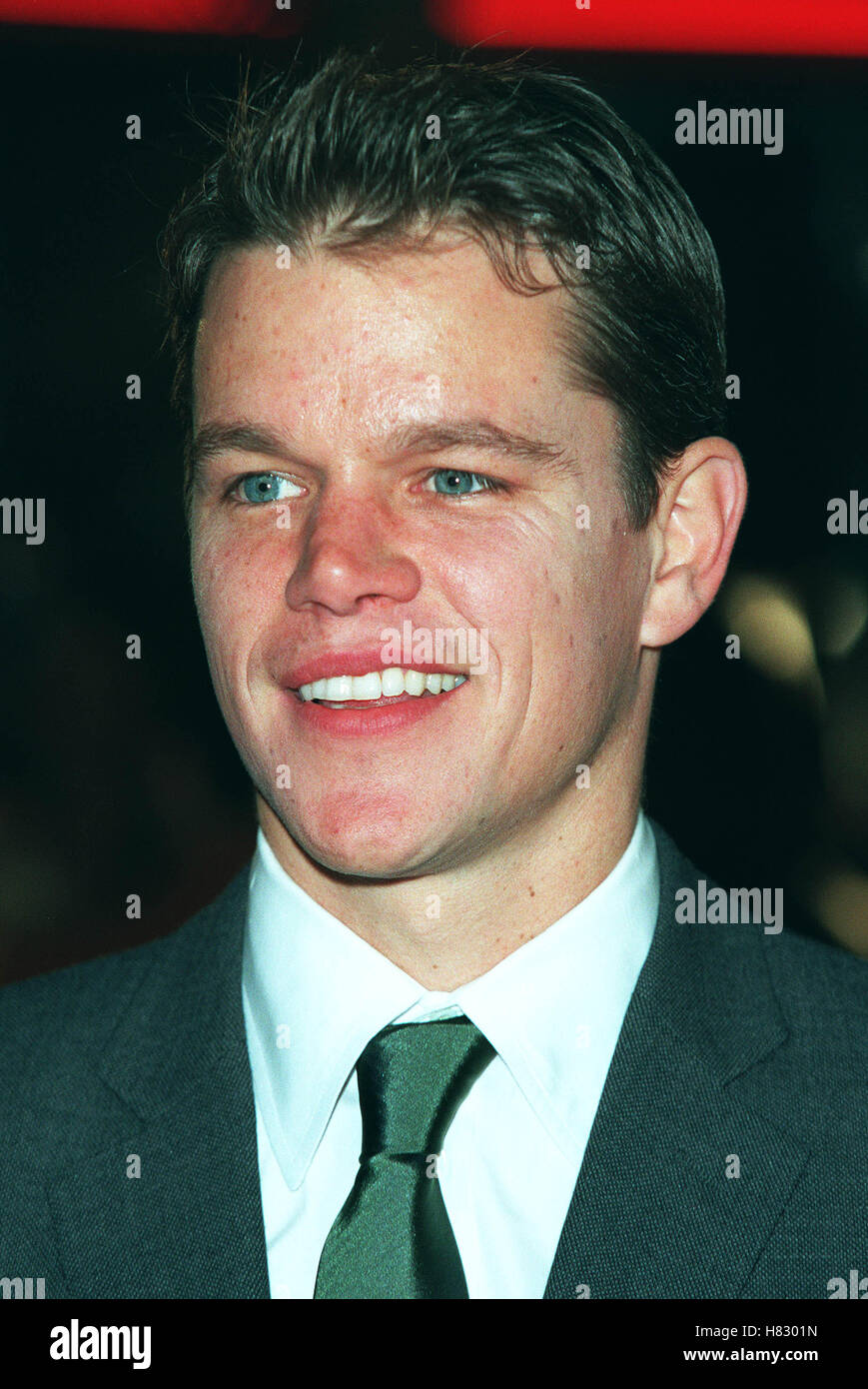 MATT DAMON OCEAN'S ELEVEN WORLD PREMIERE WESTWOOD LOS ANGELES USA 05 ...