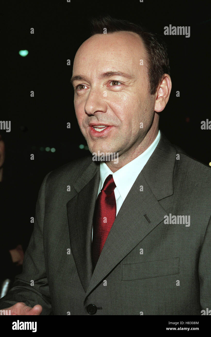 KEVIN SPACEY "SHIPPING NEWS" FILM PREMIERE LOS ANGELES USA 09 December ...