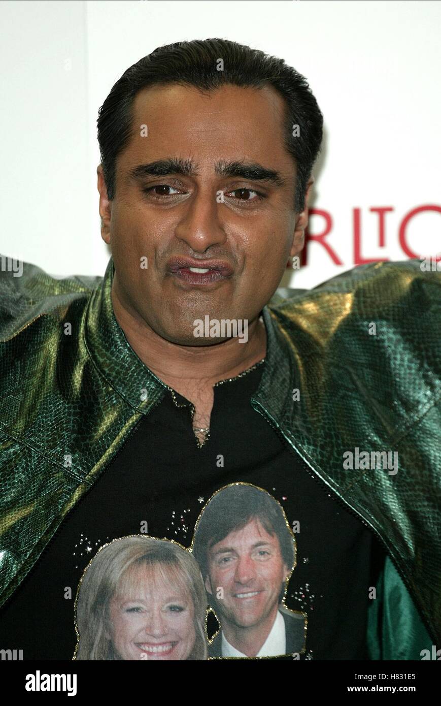 SANJEEV BHASKAR SOAP AWARDS 2002 BBC TELEVISION CENTRE LONDON ENGLAND ...