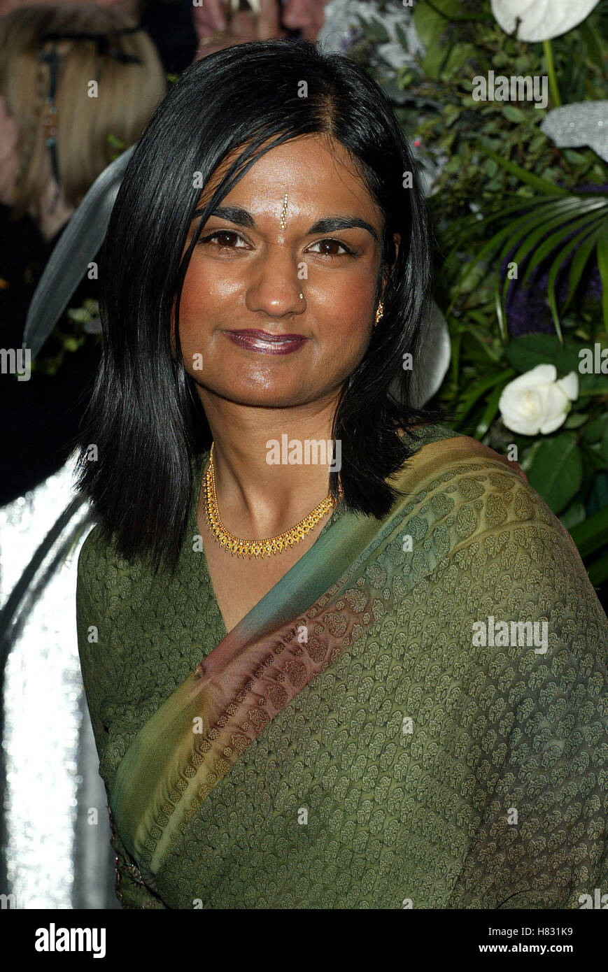 BINDYA SOLANKI SOAP AWARDS 2002 BBC TELEVISION CENTRE LONDON ENGLAND 18 ...