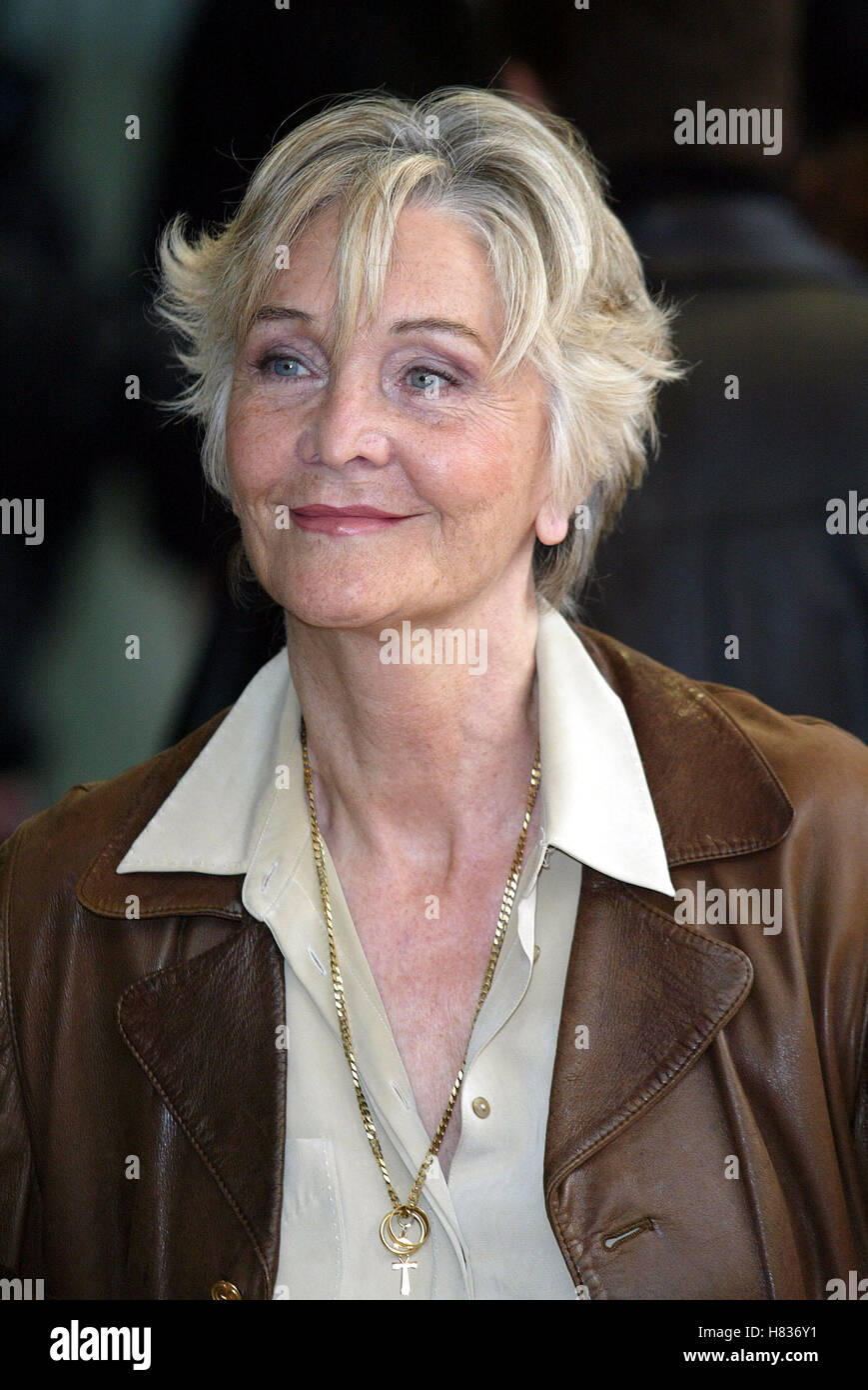 SHEILA HANCOCK HARRY POTTER FILM PREMIER ODEON LEICESTER SQUARE LONDON ...