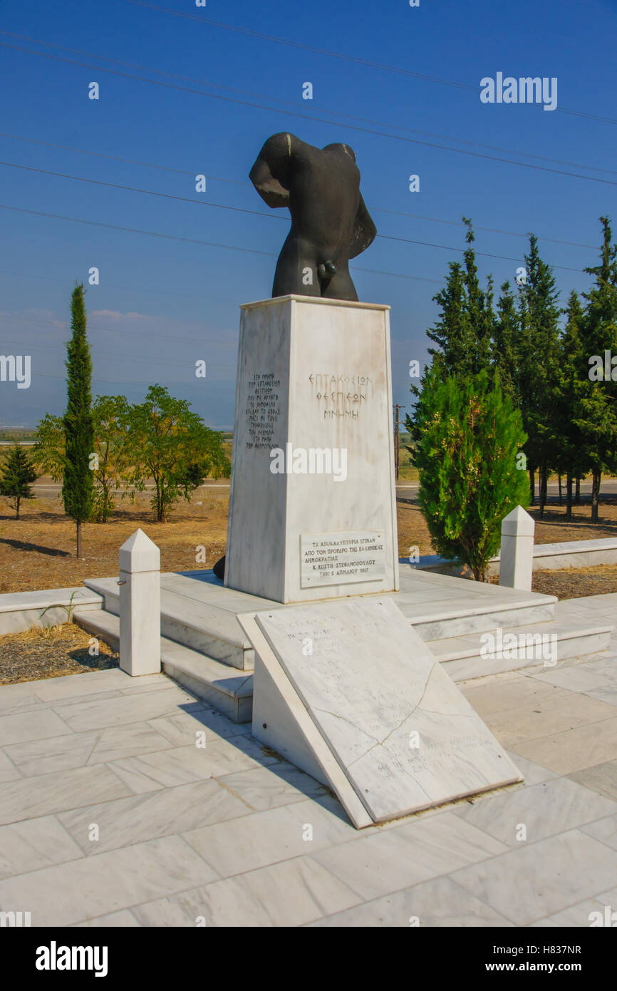 Leonidas monument thermopylae hi-res stock photography and images - Alamy