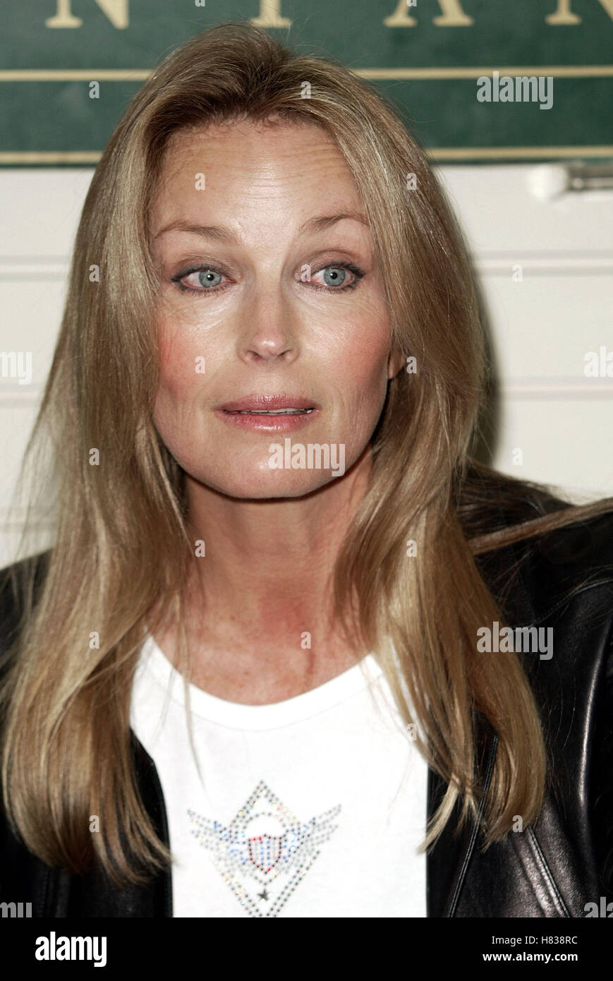 BO DEREK RIDING LESSONS BOOK SIGNING CENTURY CITY LOS ANGELES USA 01 ...