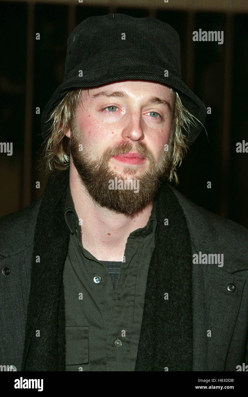 JOSHUA LEONARD "CHARLOTTE GRAY" LA PREMIER LA USA 17 December 2001 ...