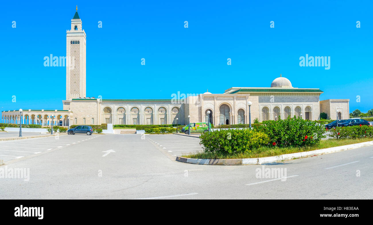 The large stone Mosque of Malek Ibn Anas de Carthage, Tunisia Stock ...