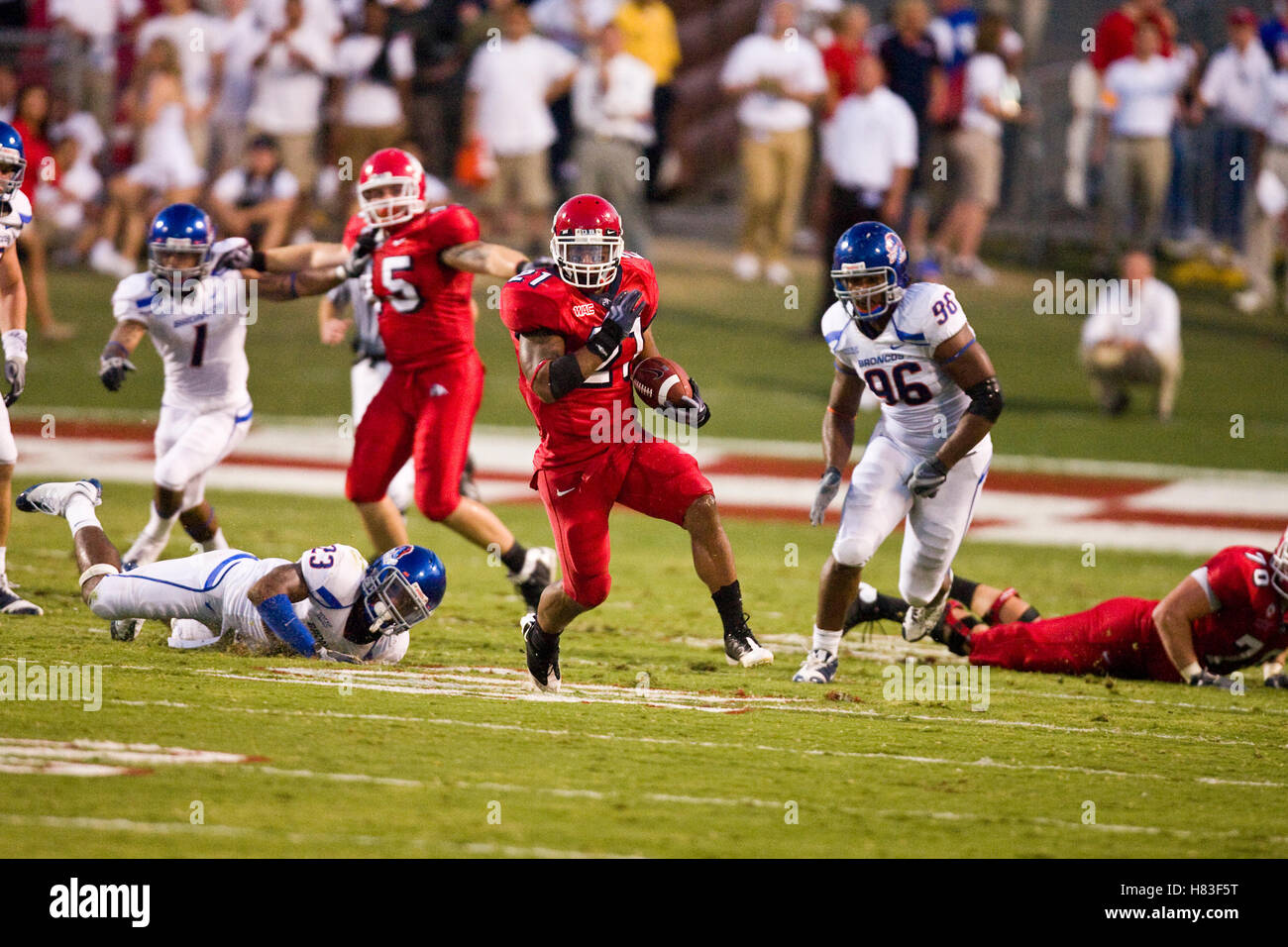 Sep. 18, 2009; Fresno, CA, USA; Fresno State Bulldogs running back Ryan ...