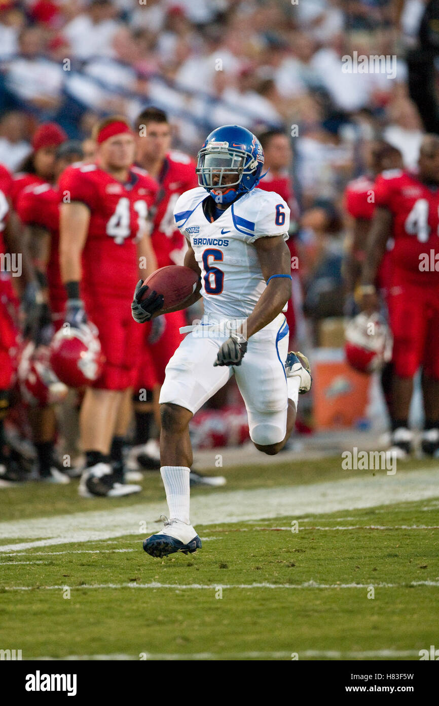 Fresno state bulldogs football stadium hi-res stock photography and ...