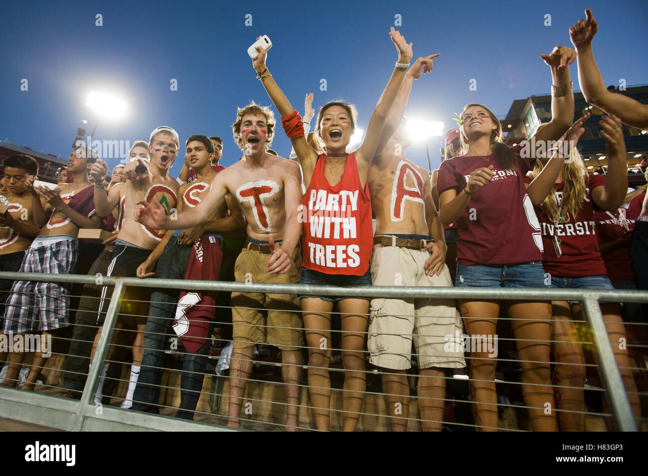Stanford stadium football fans hi-res stock photography and images - Alamy