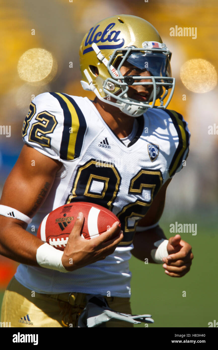 October 9, 2010; Berkeley, CA, USA; UCLA Bruins wide receiver Taylor ...