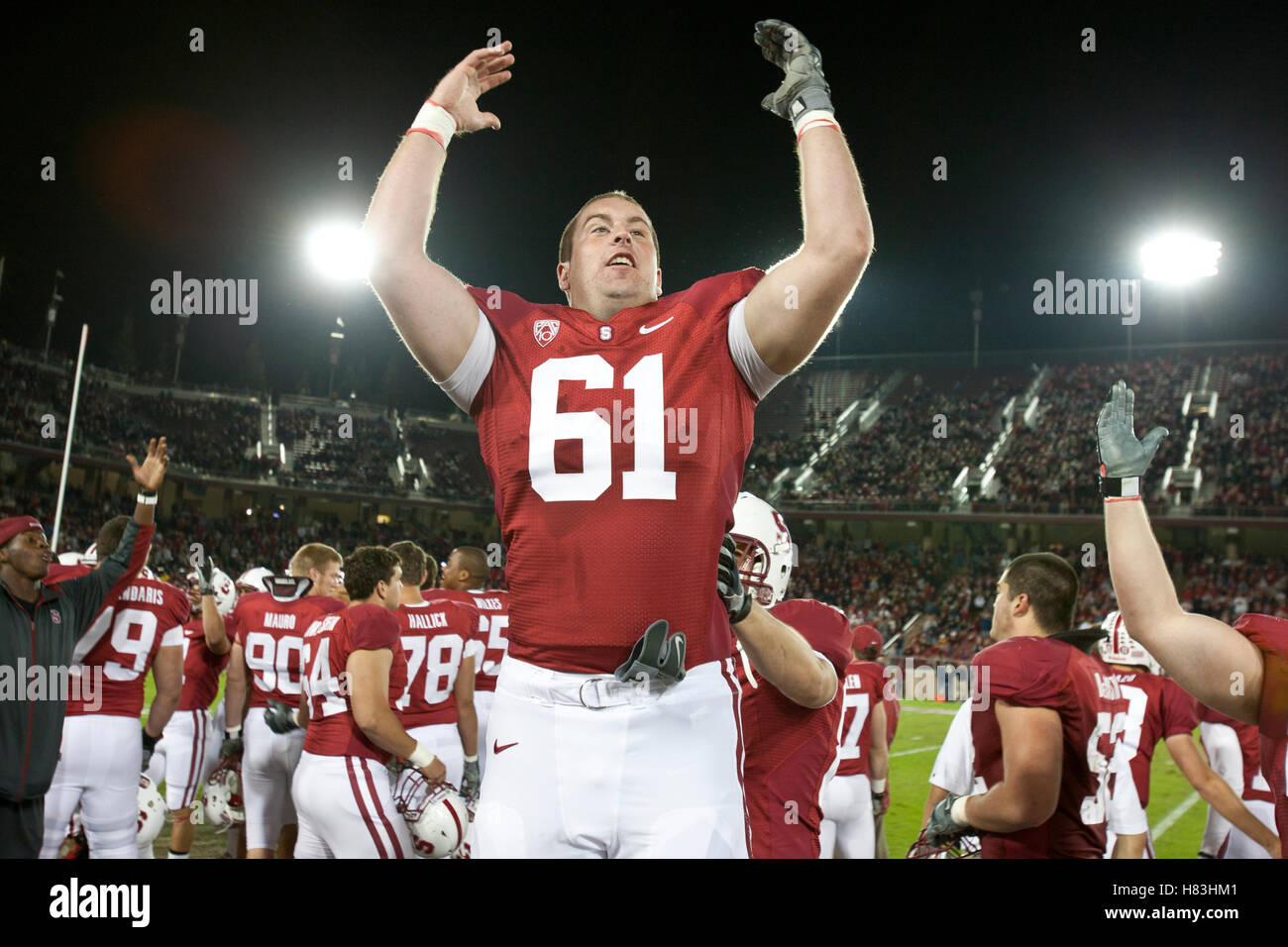 November 6, 2010; Stanford, CA, USA; Stanford Cardinal offensive ...