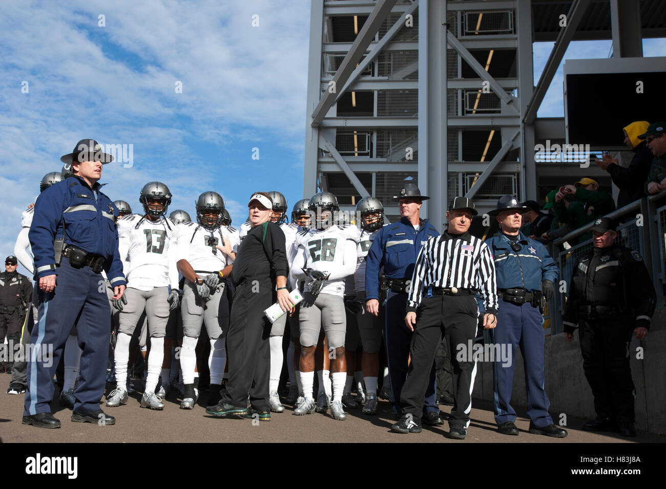 Kelly field football team hi-res stock photography and images - Alamy