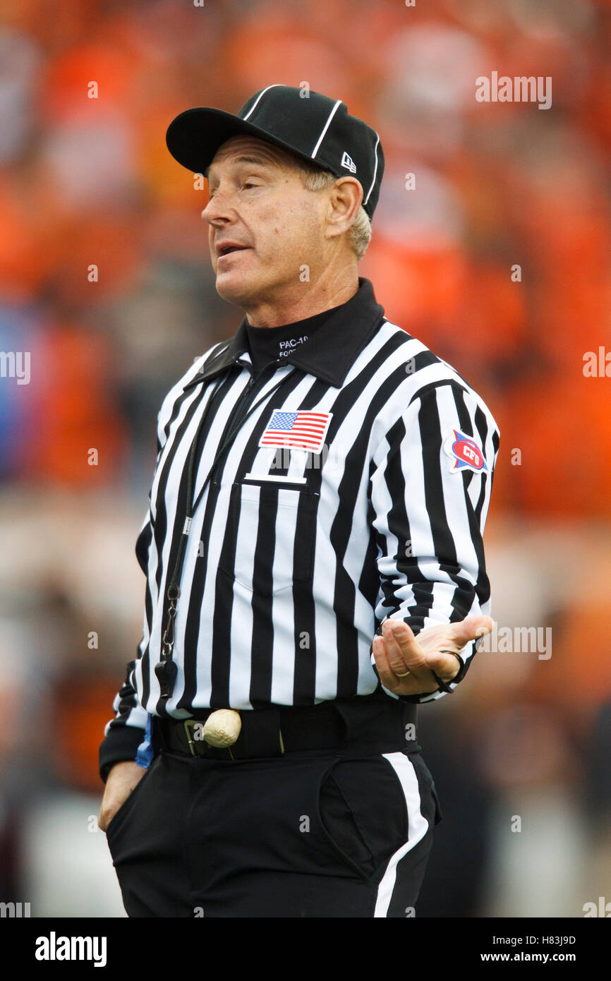 December 4, 2010; Corvallis, OR, USA; NCAA line judge Michael Feldman ...