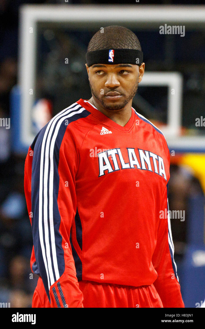 February 25, 2011; Oakland, CA, USA; Atlanta Hawks power forward Josh ...