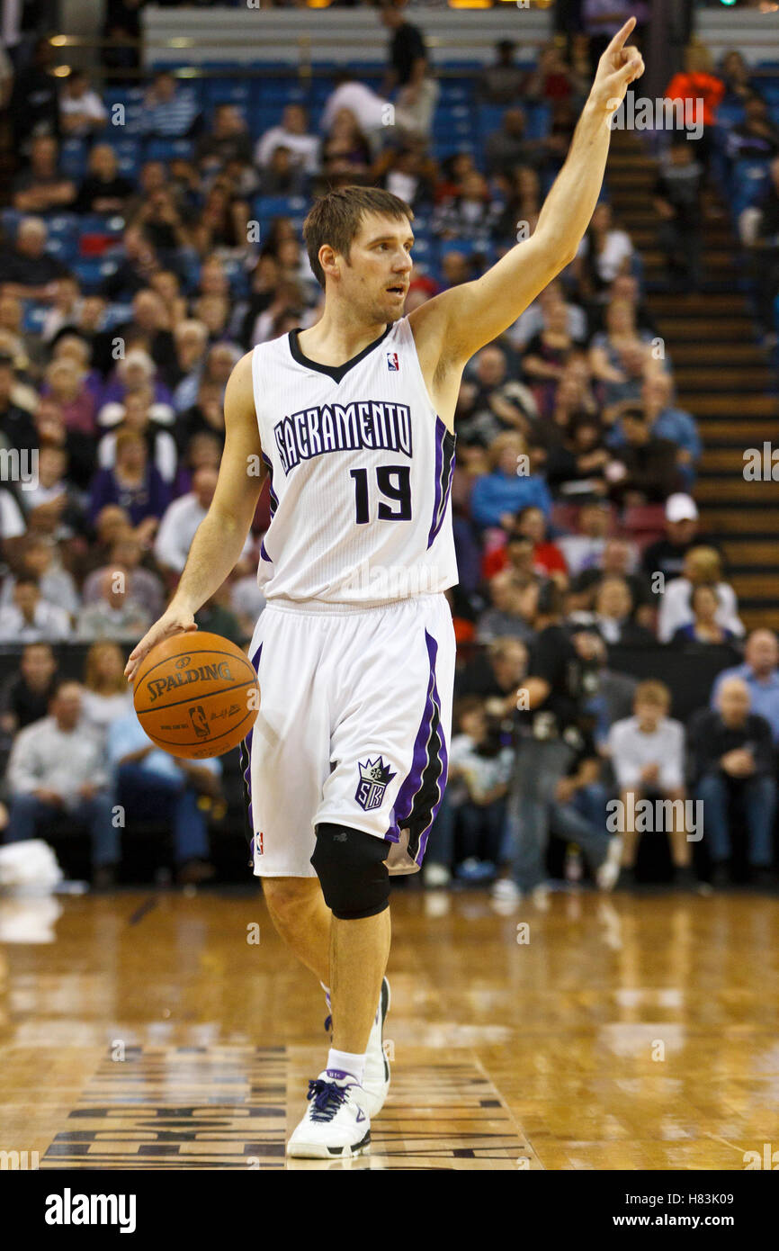 March 7, 2011; Sacramento, CA, USA; Sacramento Kings point guard Beno ...