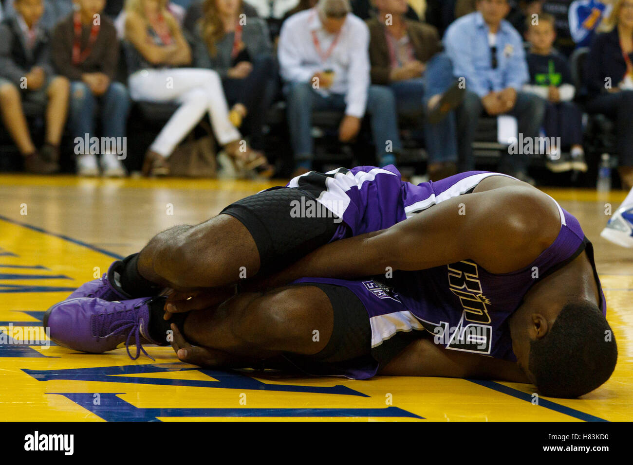 April 10, 2011; Oakland, CA, USA; Sacramento Kings point guard Tyreke ...
