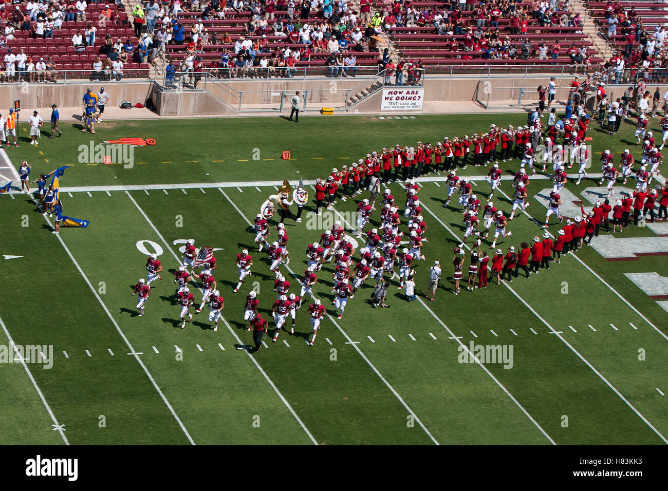 American football field aerial hi-res stock photography and images - Alamy