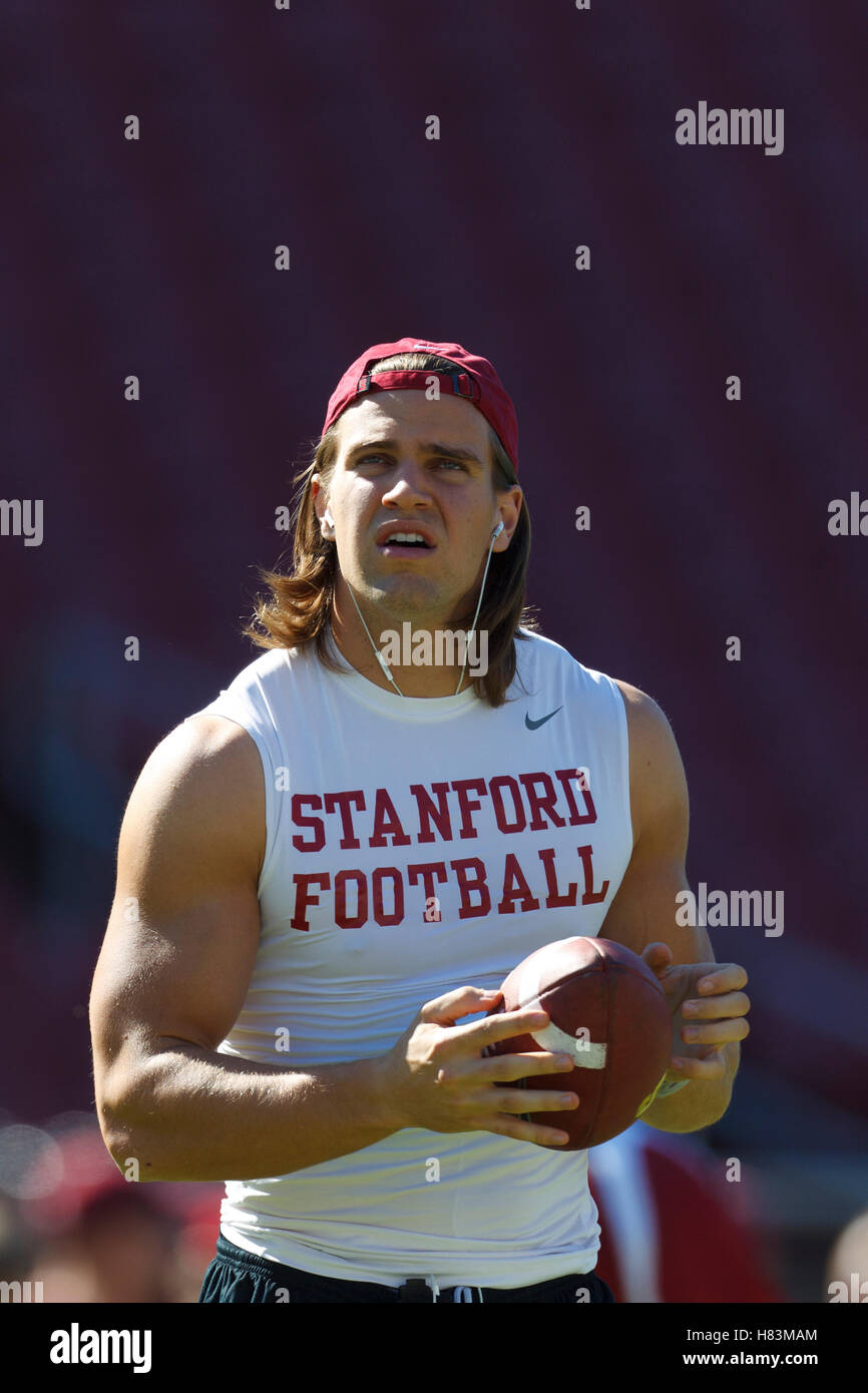Oct 8, 2011; Stanford CA, USA; Stanford Cardinal tight end Coby Fleener ...