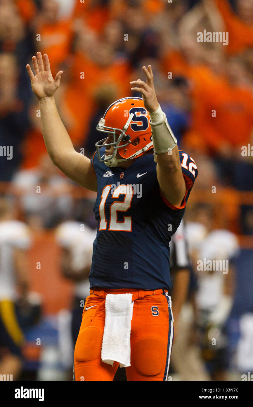 Oct 21, 2011; Syracuse NY, USA; Syracuse Orange quarterback Ryan Nassib ...