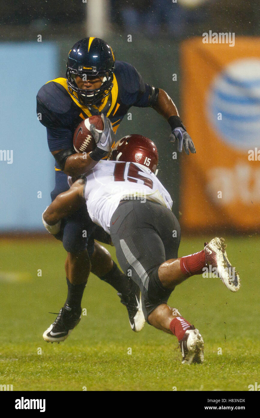 Nov 5, 2011; San Francisco CA, USA; California Golden Bears running ...
