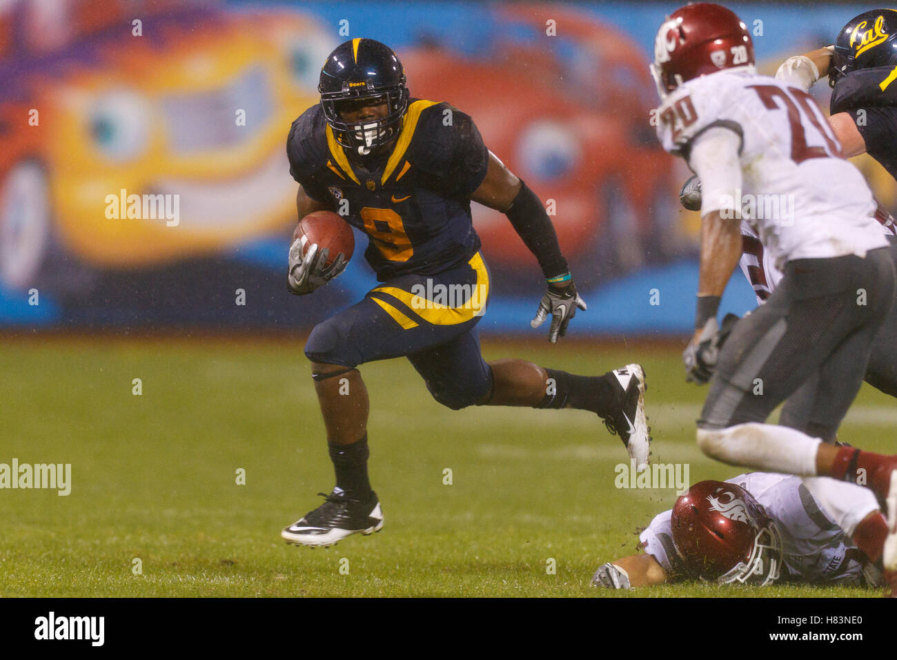 Nov 5, 2011; San Francisco CA, USA; California Golden Bears running ...