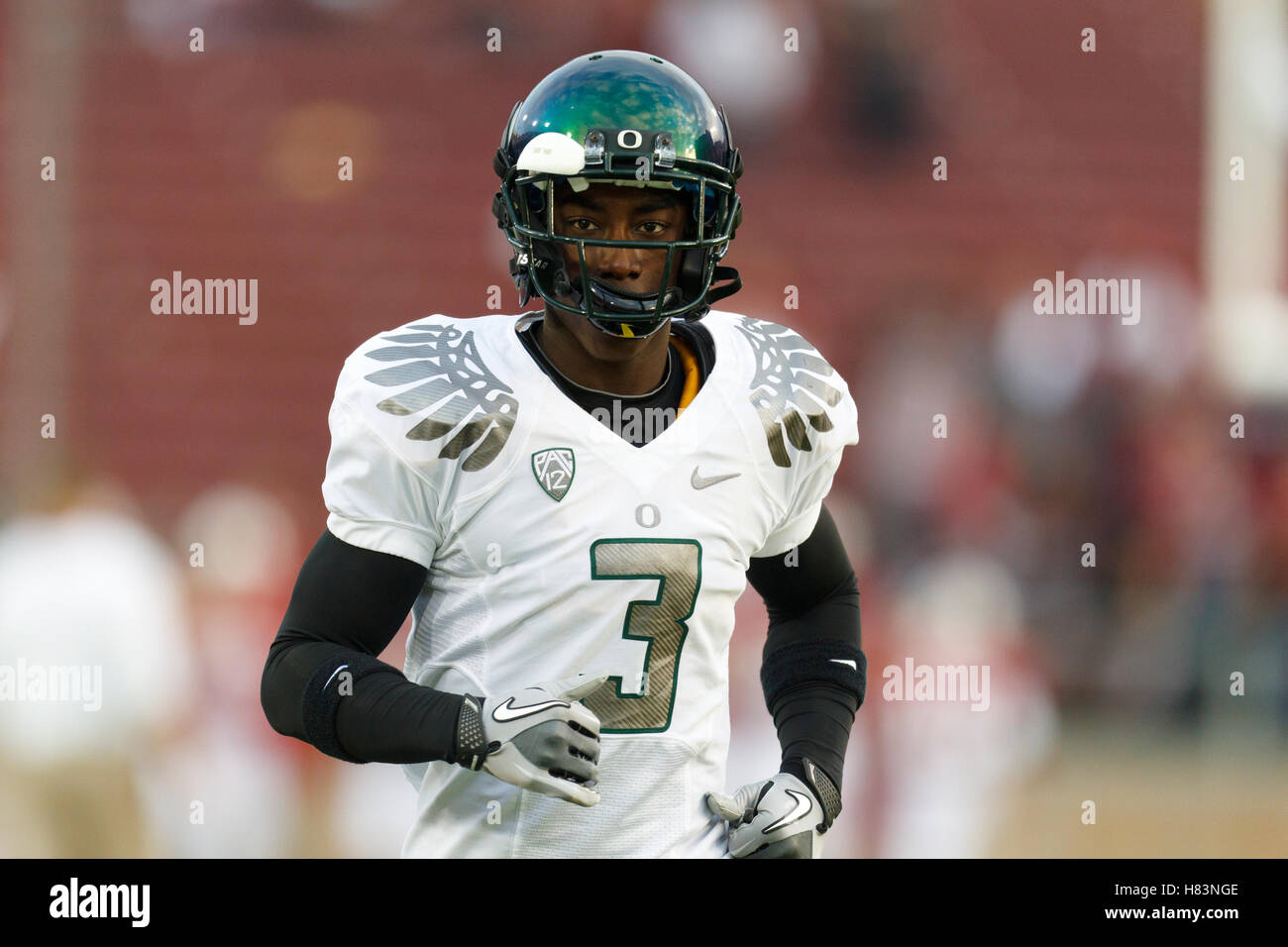 Nov 12, 2011; Stanford CA, USA; Oregon Ducks cornerback Dior Mathis (3 ...