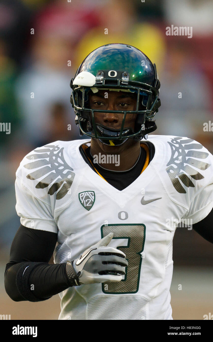 Nov 12, 2011; Stanford CA, USA; Oregon Ducks cornerback Dior Mathis (3 ...