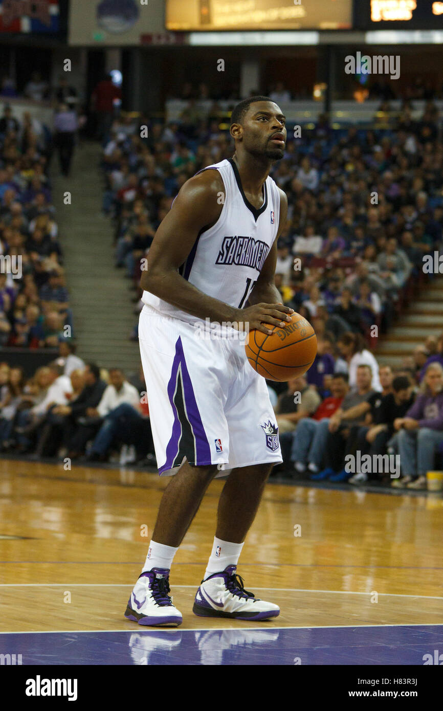 Jan 8, 2012; Sacramento, CA, USA; Sacramento Kings point guard Tyreke ...