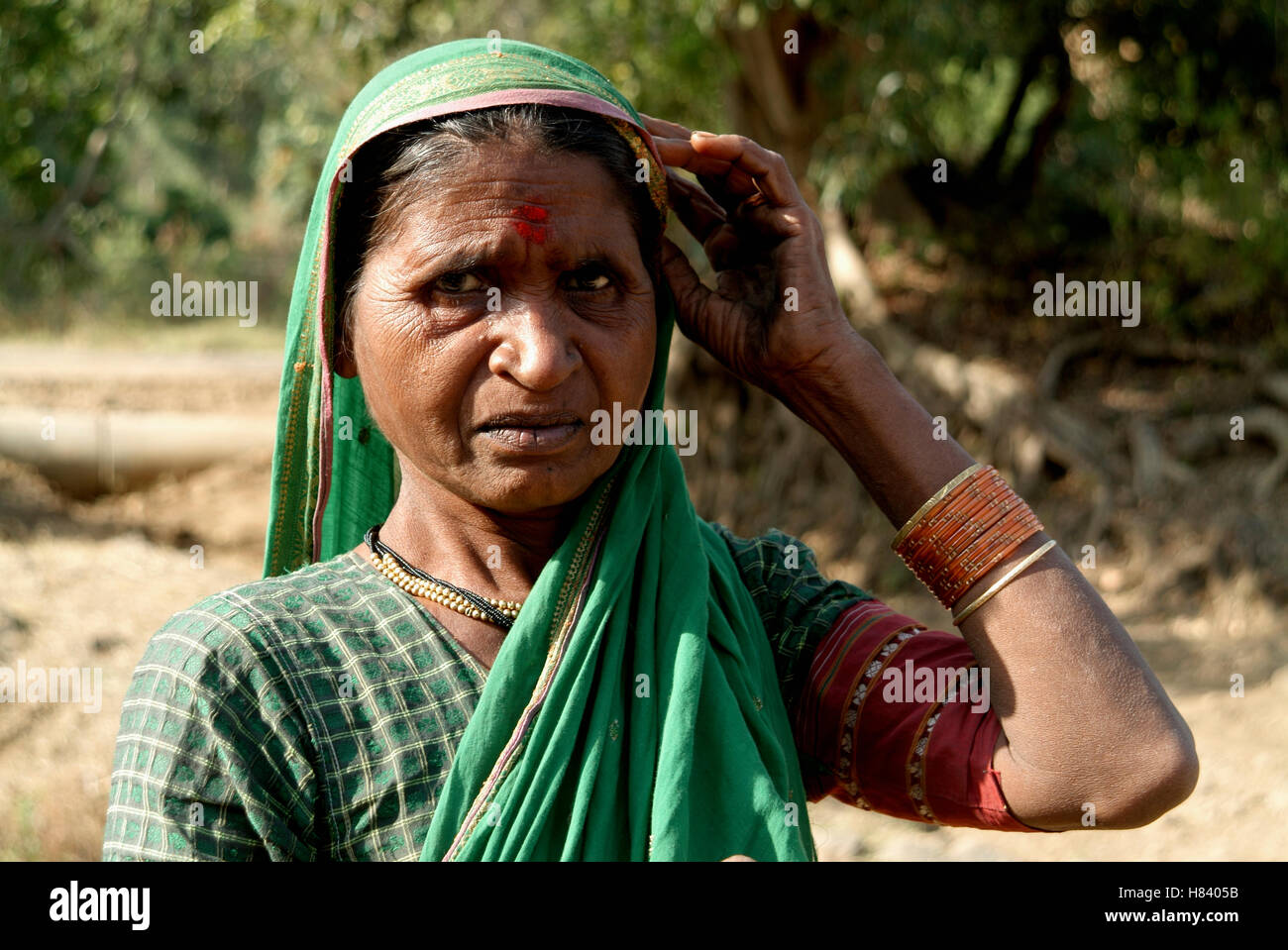 Rural old woman. Maharashtra, India Stock Photo - Alamy