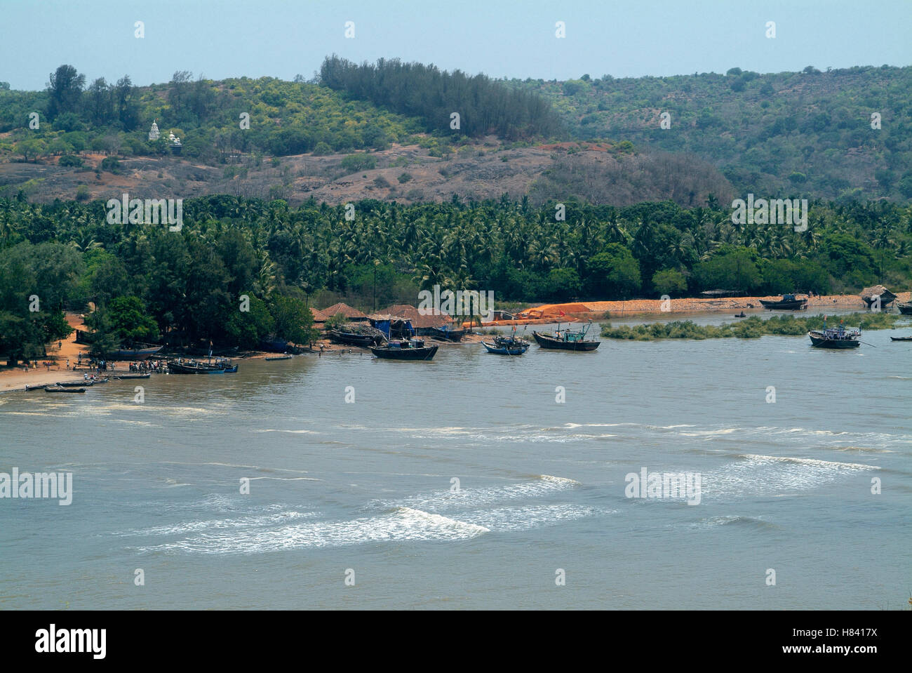 Seascape. Dabhol beach, Maharashtra, India Stock Photo - Alamy
