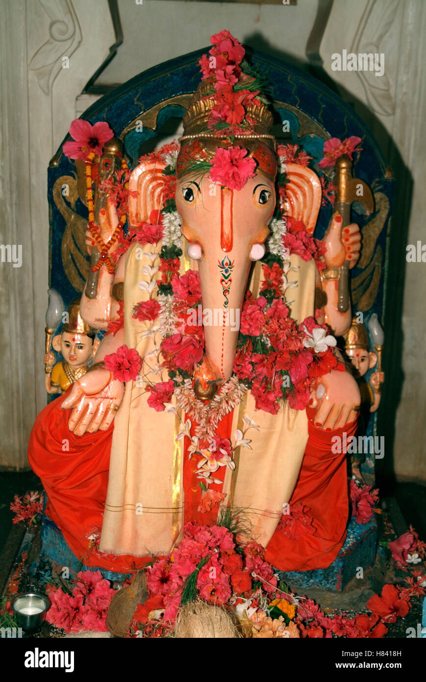 Statue of Lord Ganesh. Anjarle Ganesh Temple, Maharashtra Stock Photo ...