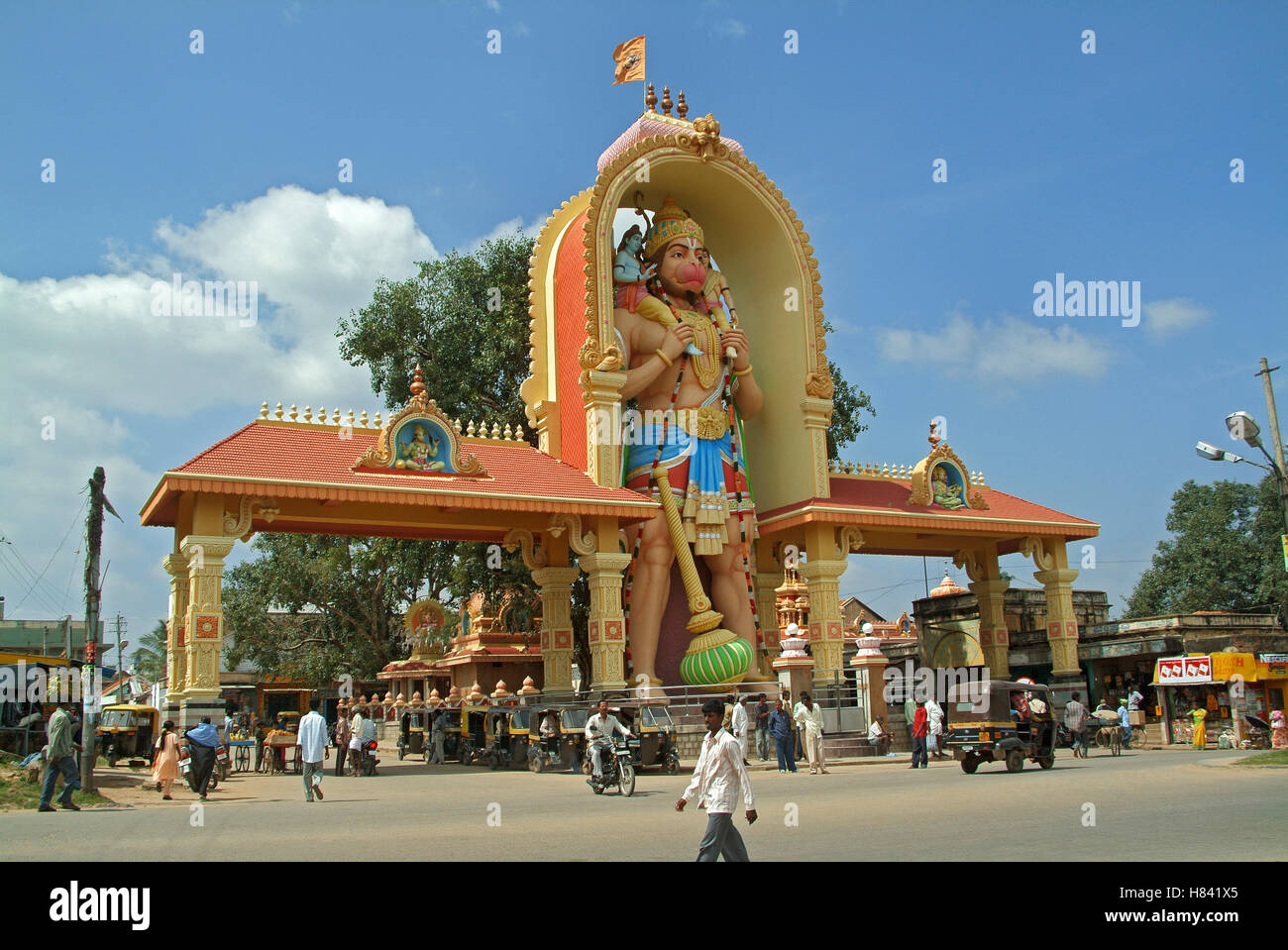 Entrance gate of temple Stock Photo - Alamy