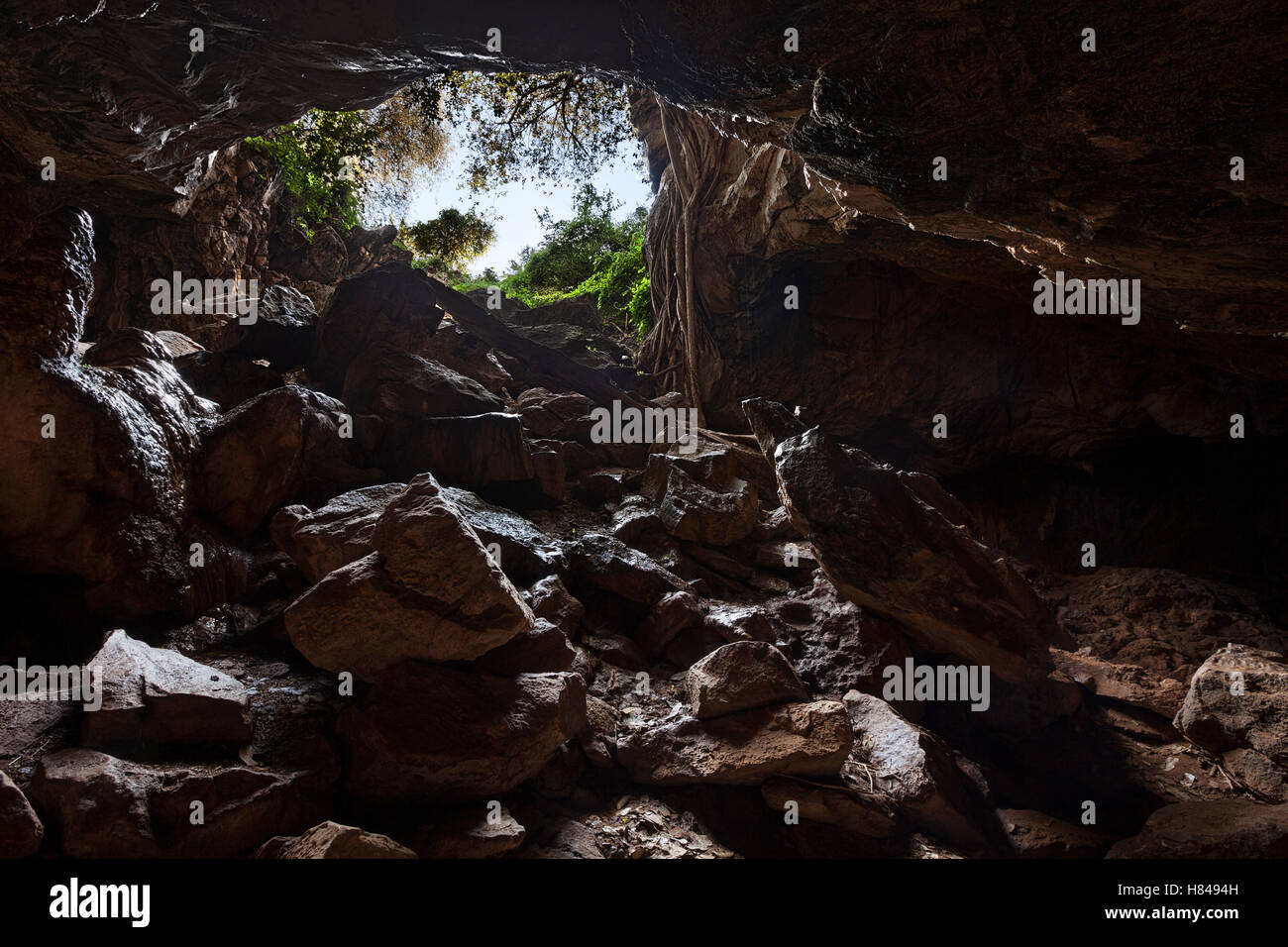 Cave entrance, Gcwihaba Caves, Botswana Stock Photo - Alamy