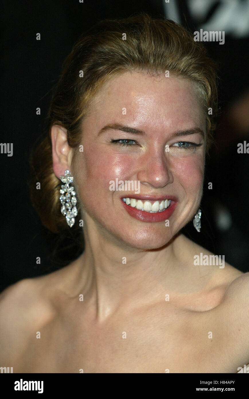 RENEE ZELLWEGER 2002 VANITY FAIR OSCAR PARTY MORTON'S RESTAURANT ...