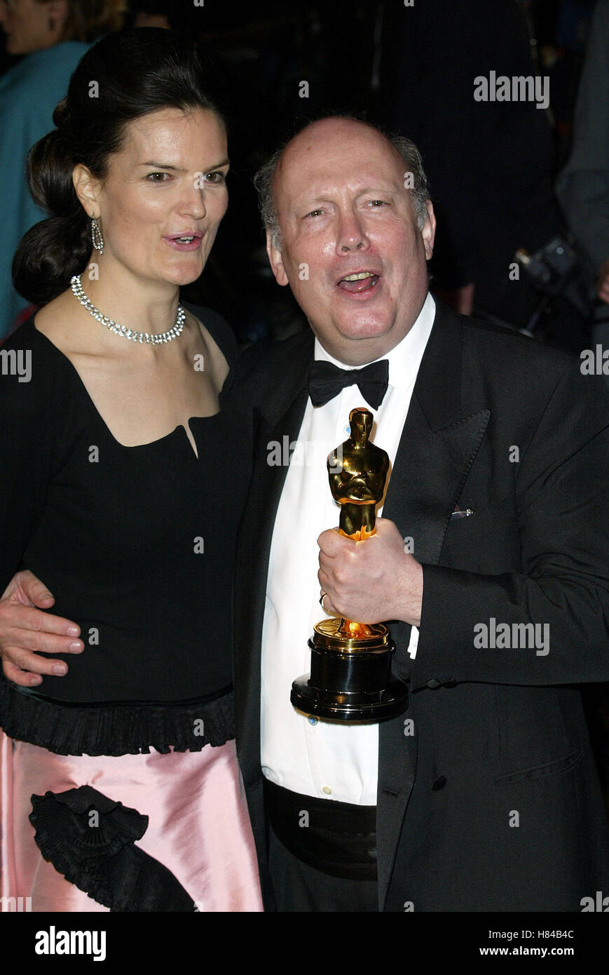 JULIAN FELLOWS & WIFE 2002 VANITY FAIR OSCAR PARTY MORTON'S RESTAURANT ...