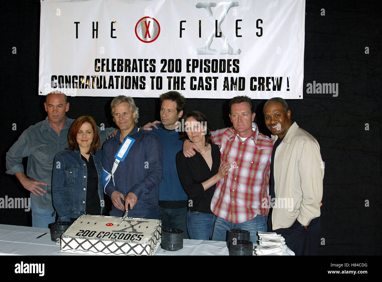 ANDERSON CARTER DUCHOVNY GISH X-FILES 200TH EPISODE PARTY FOX STUDIOS ...