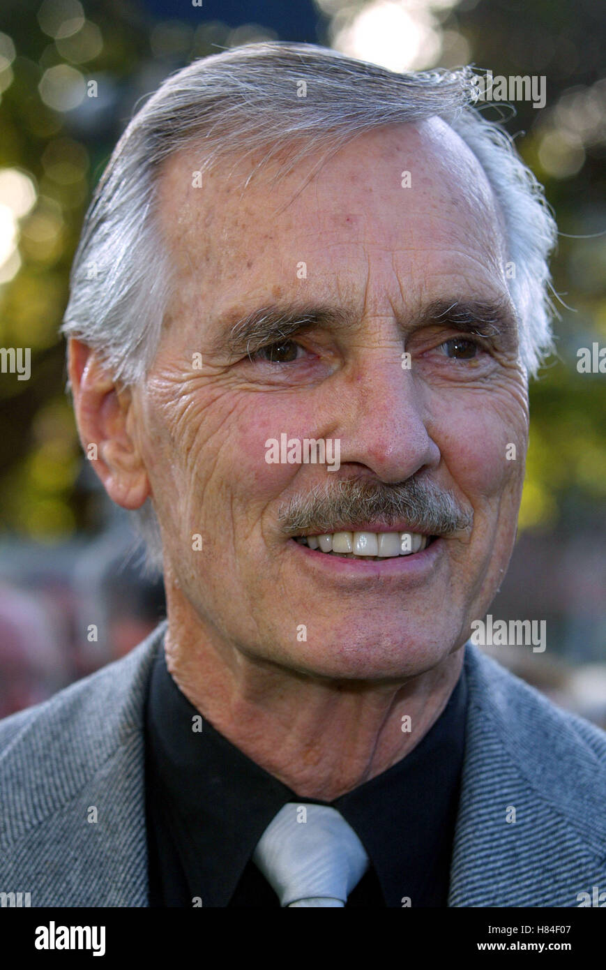 Actor dennis weaver hi-res stock photography and images - Alamy
