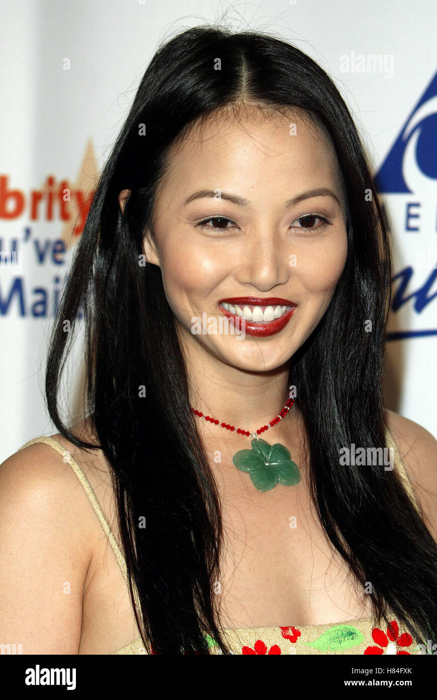 LINDA KIM AOL 'CELEBRITY YOU'VE GOT MAIL THE HIGHLANDS HOLLYWOOD ...