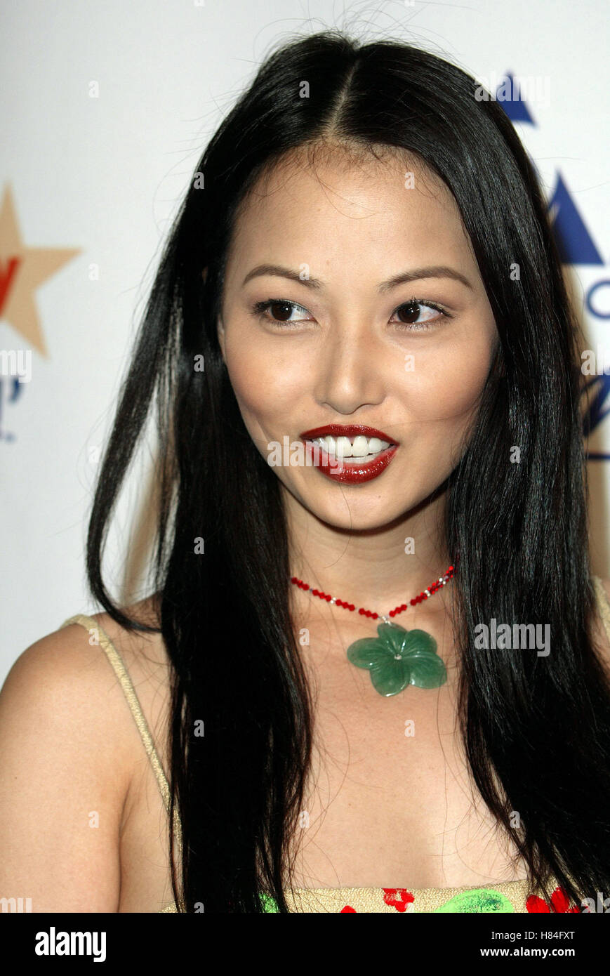 LINDA KIM AOL 'CELEBRITY YOU'VE GOT MAIL THE HIGHLANDS HOLLYWOOD ...