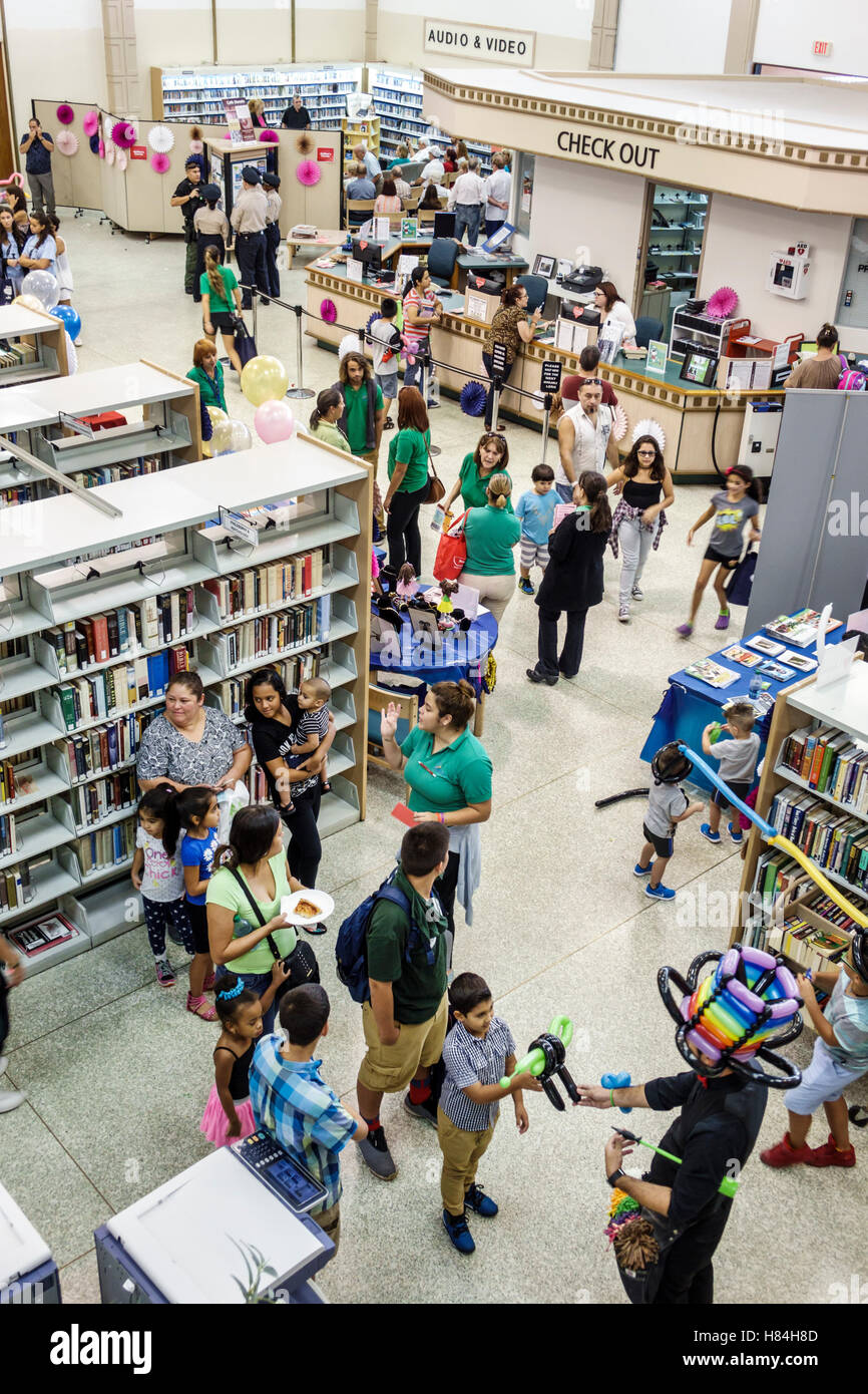 Man inside a balloon hi-res stock photography and images - Alamy