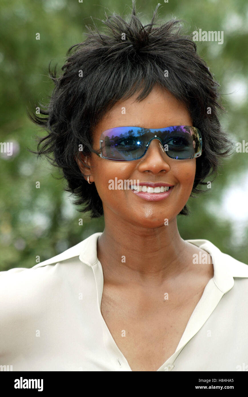 TONYA LEE WILLIAMS 5TH QVC CURE BY THE SHORE MALIBU LOS ANGELES USA 01 ...