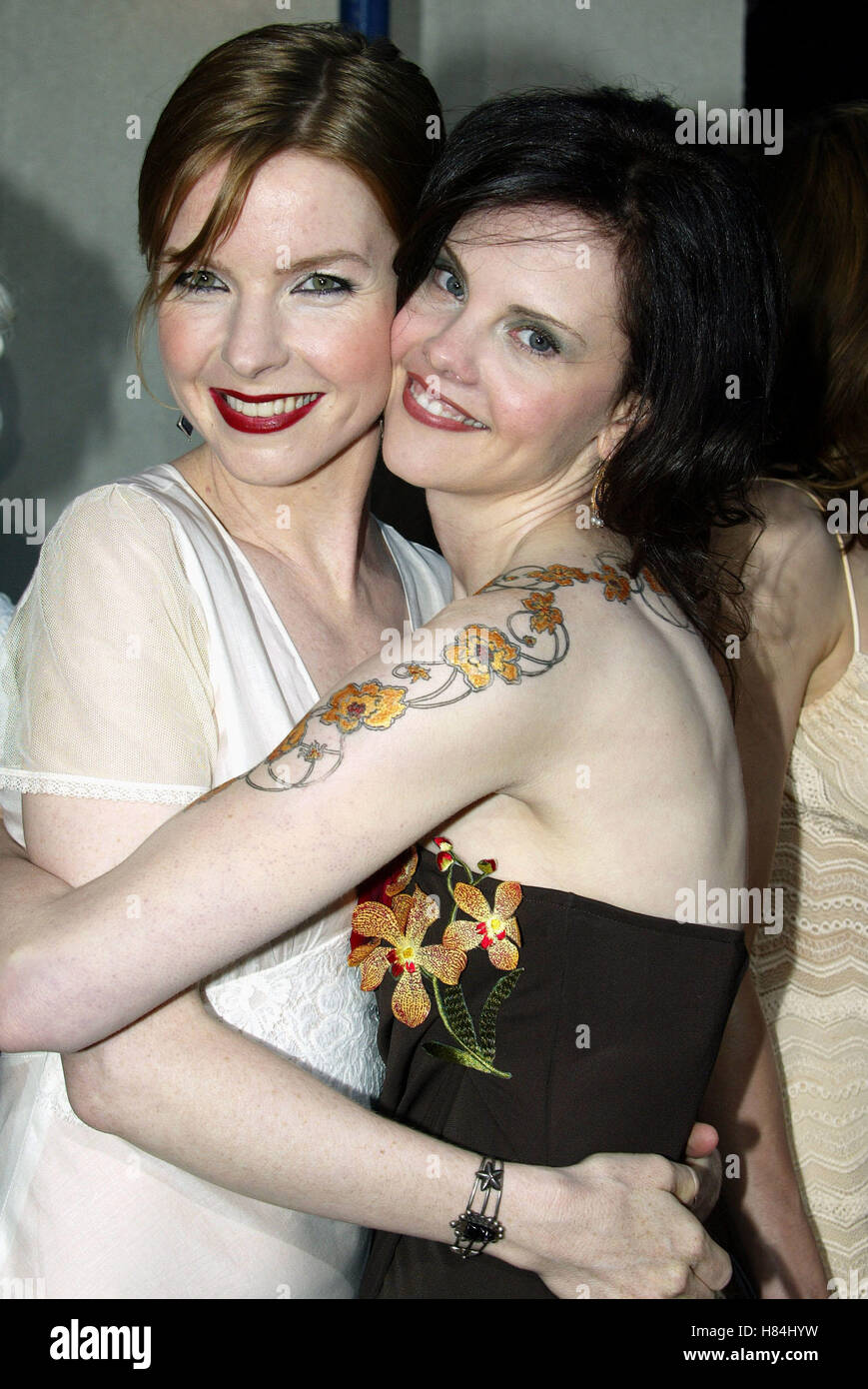 J. MCKENZIE & K. WARREN YA-YA SISTERHOOD FILM PREMIER WESTWOOD LOS ...